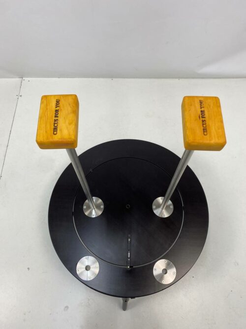 Table with rotation and additional legs - original order - Circus For You